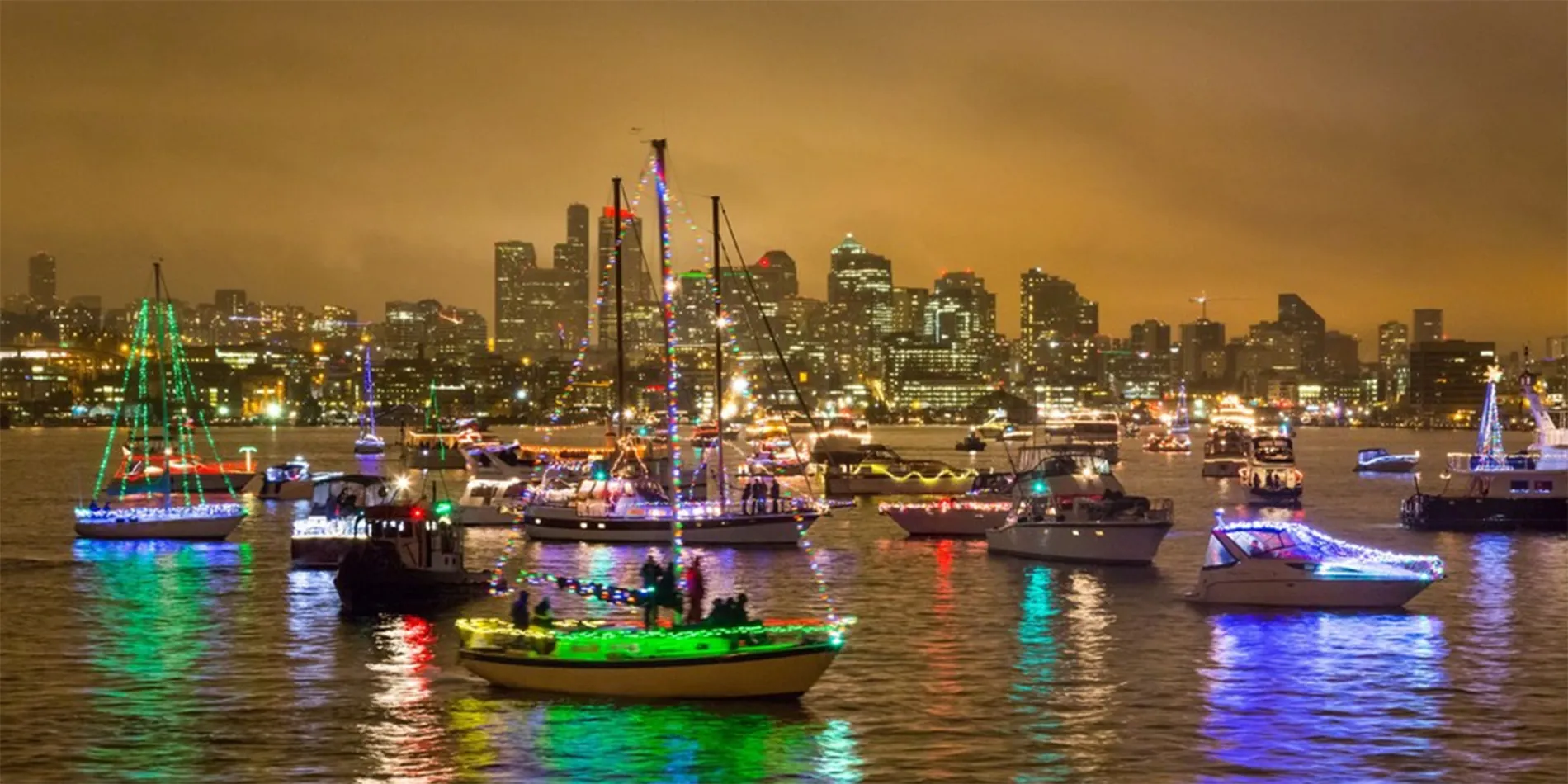 Argosy Christmas Ship Parade Seattle Cruises | Lake Washington